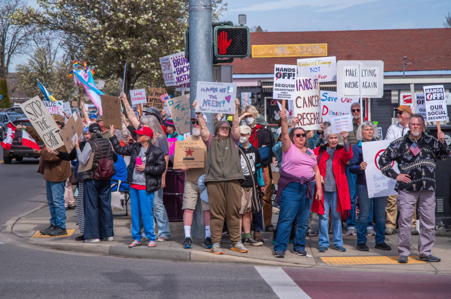 Trump protest draws hundreds of participants | Sequim Gazette