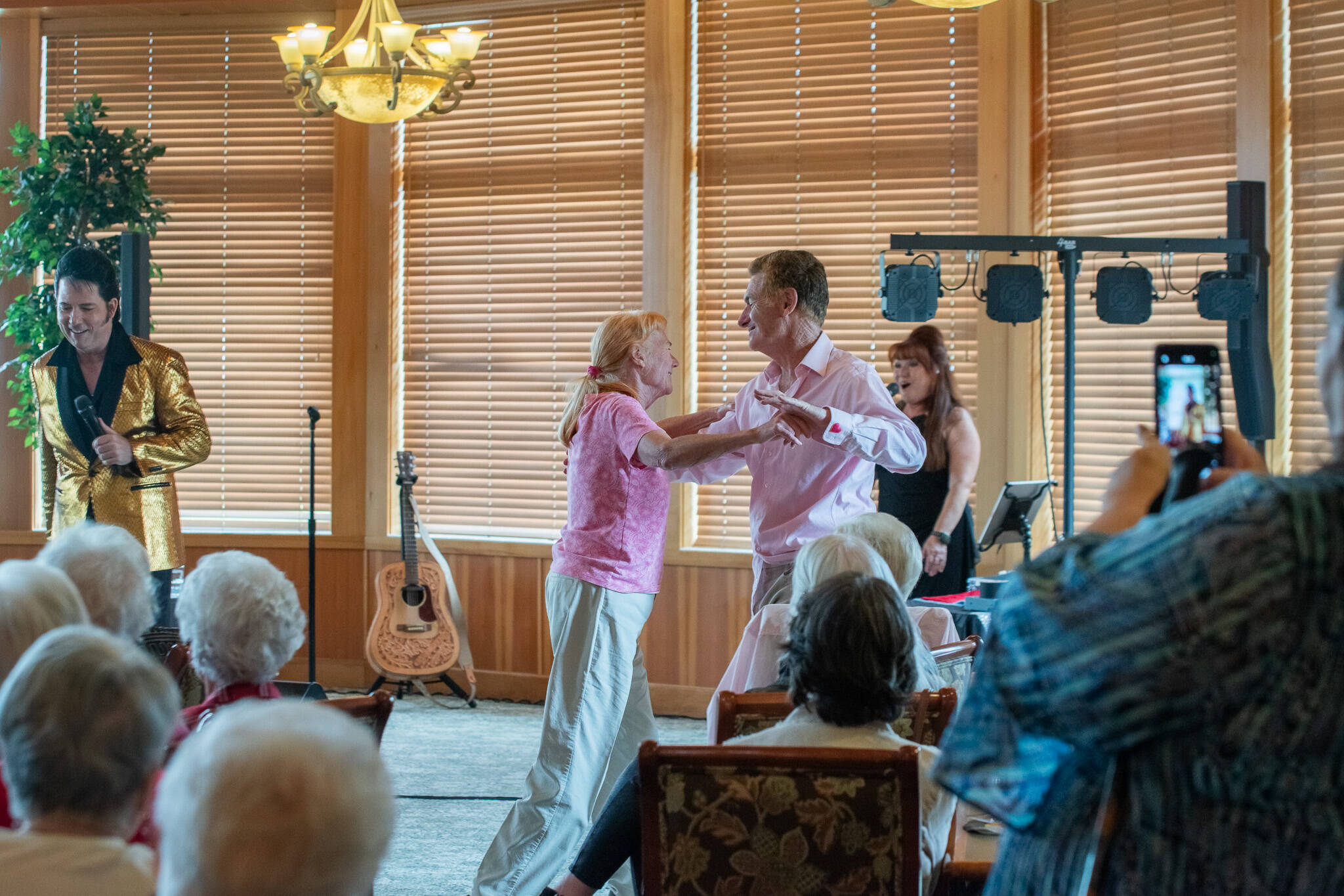 All shook up: ‘Elvis’ makes an appearance at The Lodge at Sherwood ...