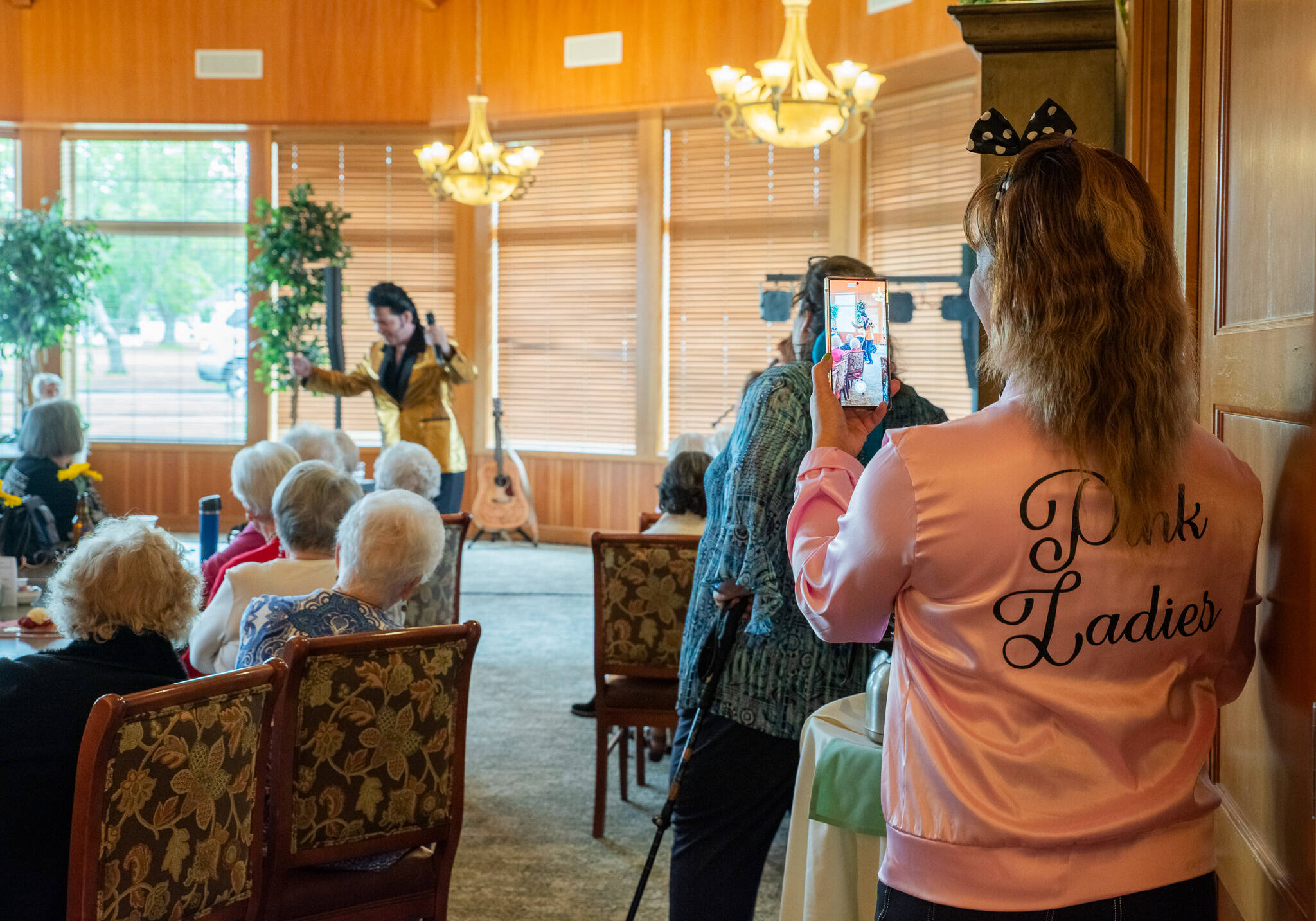 All shook up: ‘Elvis’ makes an appearance at The Lodge at Sherwood ...