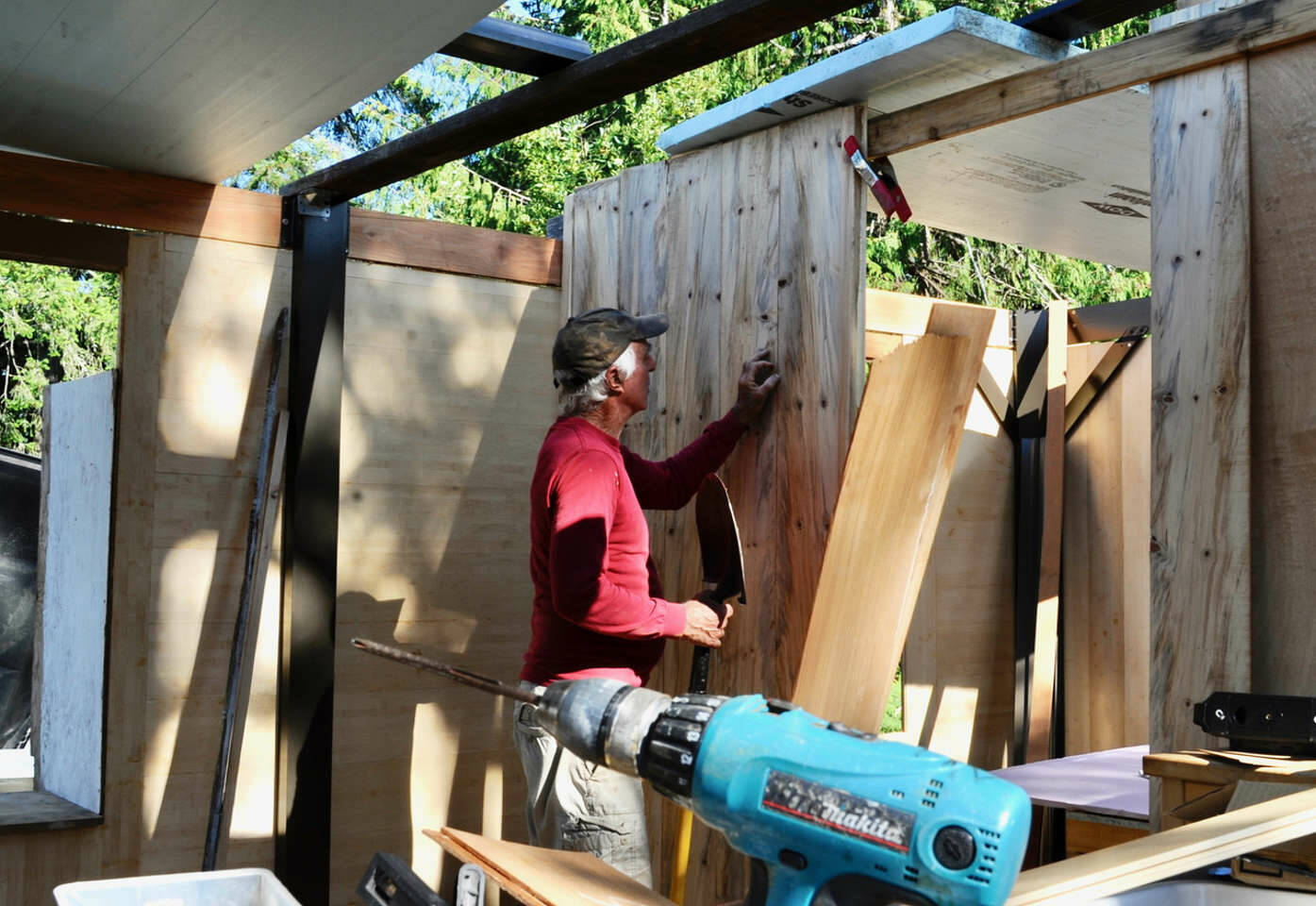 Legendary shaper crafts ultralight tiny homes | Sequim Gazette