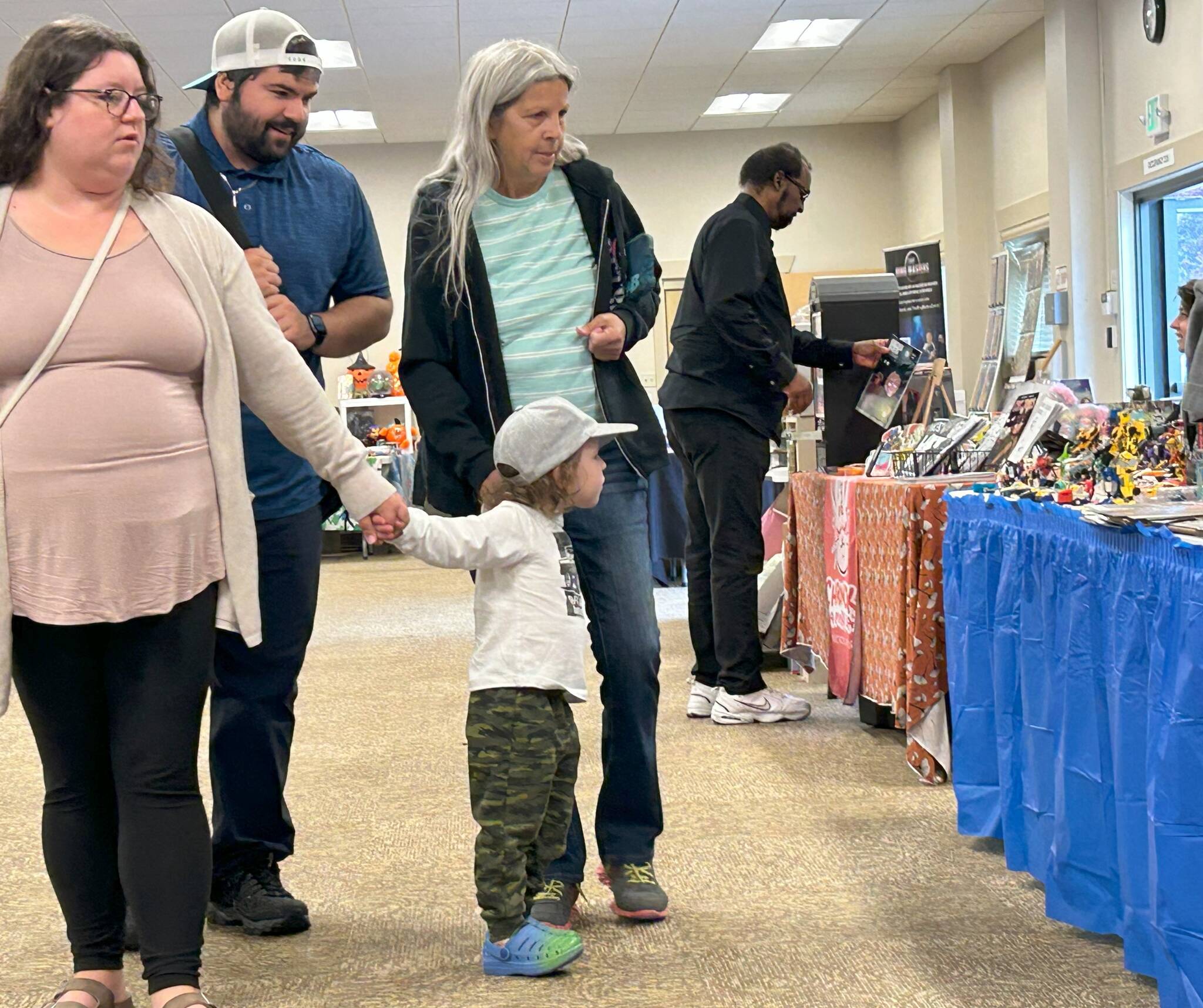 Toy show packed with Peanuts, troll dolls and more | Sequim Gazette