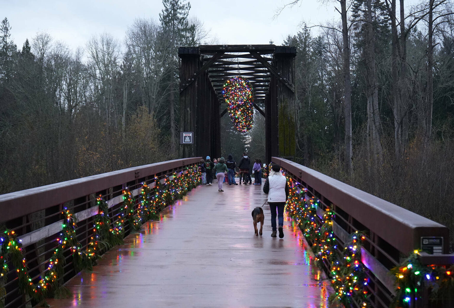 7 Cedars to offer Holiday Light Tours, more | Sequim Gazette