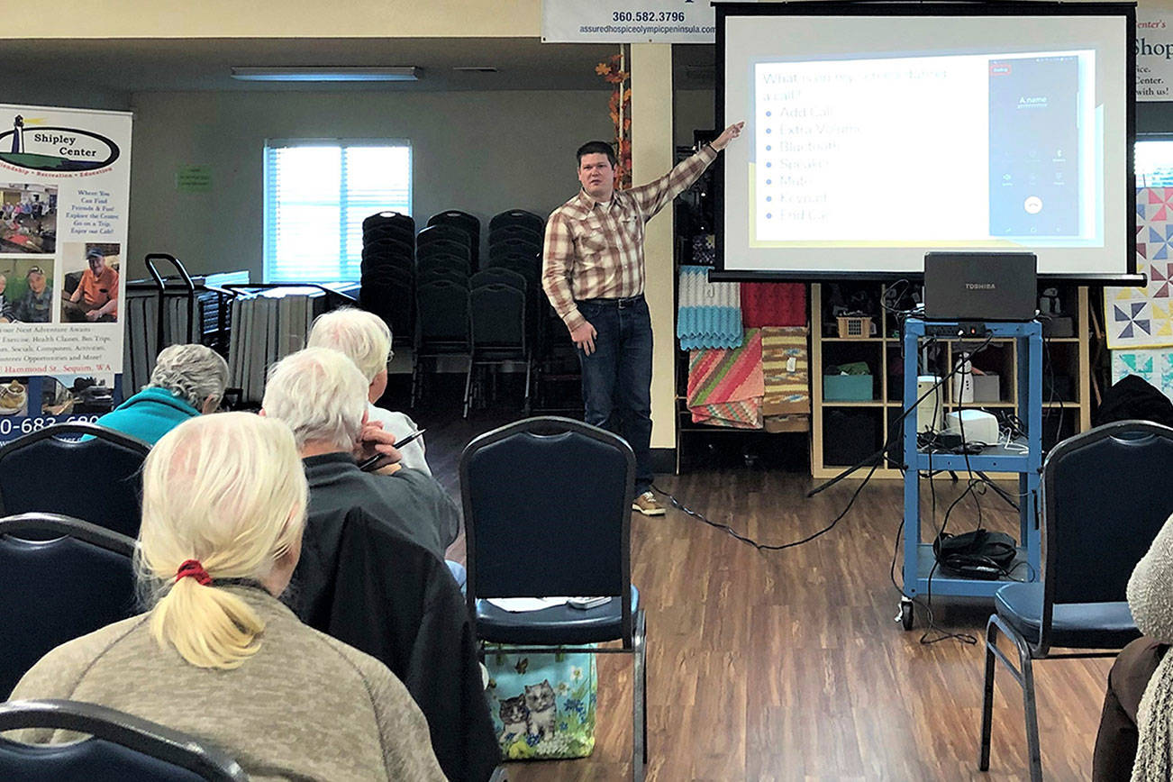 Sequim I.T. hosts cell smartphone basics class | Sequim Gazette